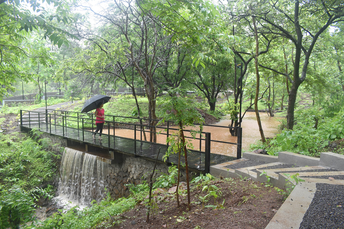 The Bridge / Dam – THE MERIT LIST